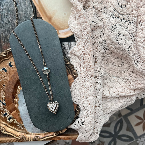 Antique Amore – Guilded Grey