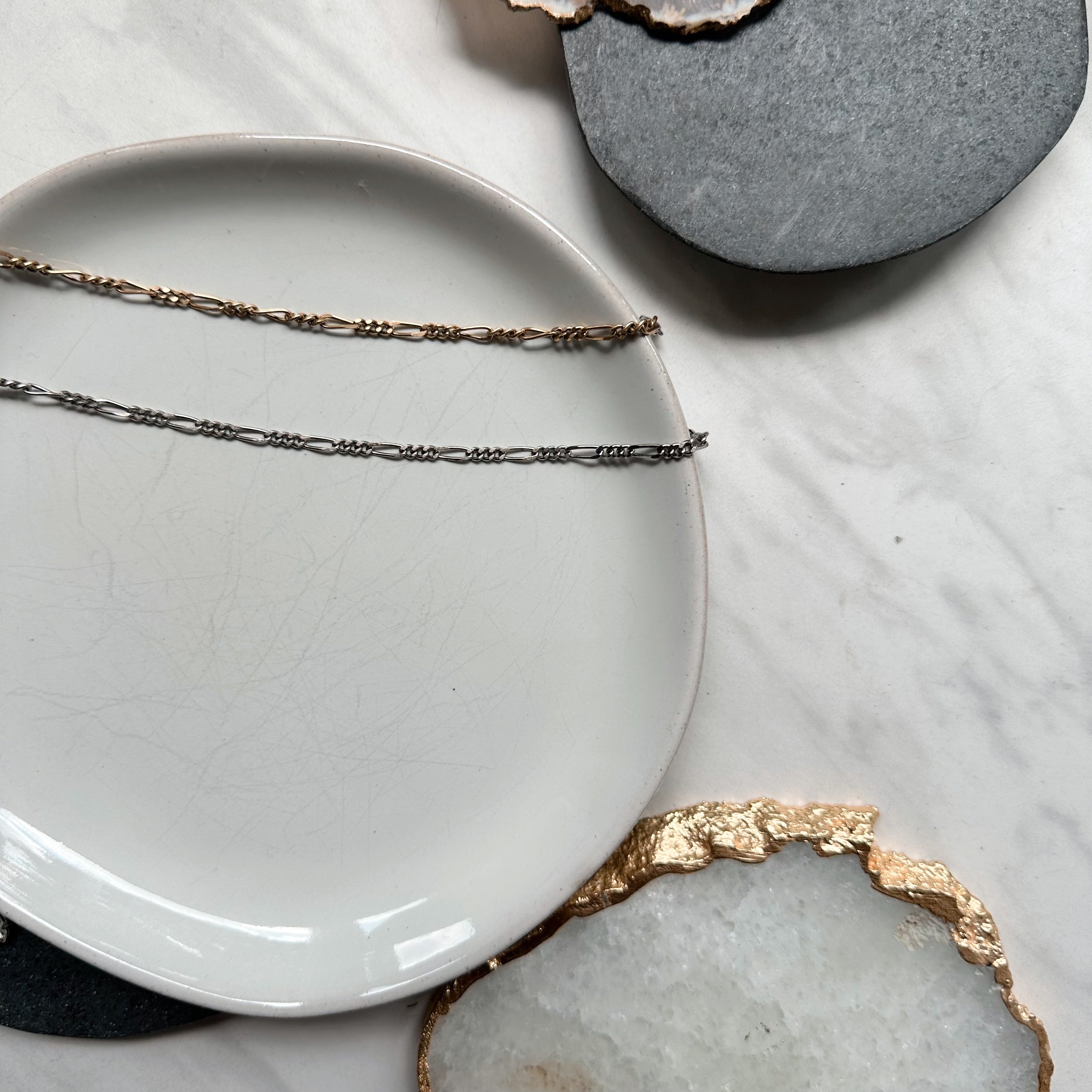 Finn – Guilded Grey